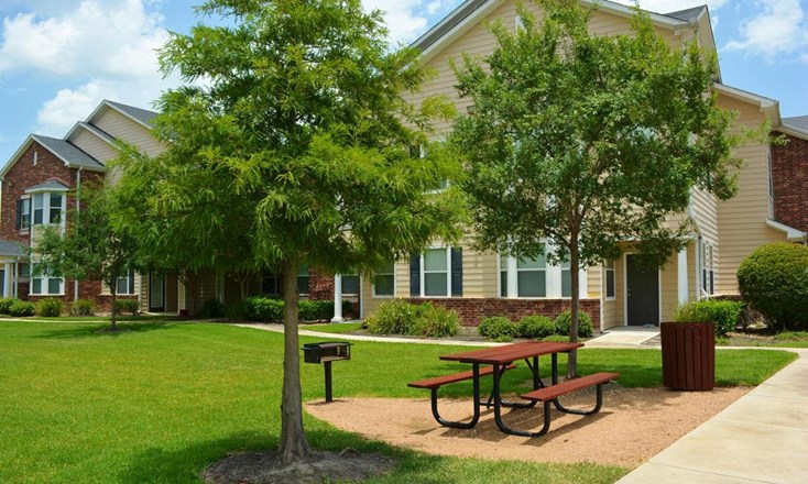 Villas at West Road Houston - $1233+ for 1, 2 & 3 Beds