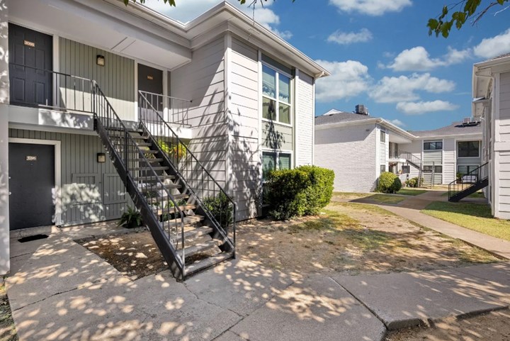 Zara Apartments Dallas - View Floorplans, Photos & More