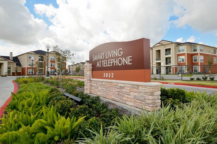 Smart Living at Telephone Road Houston - $1240+ for 1, 2 & 3 Beds