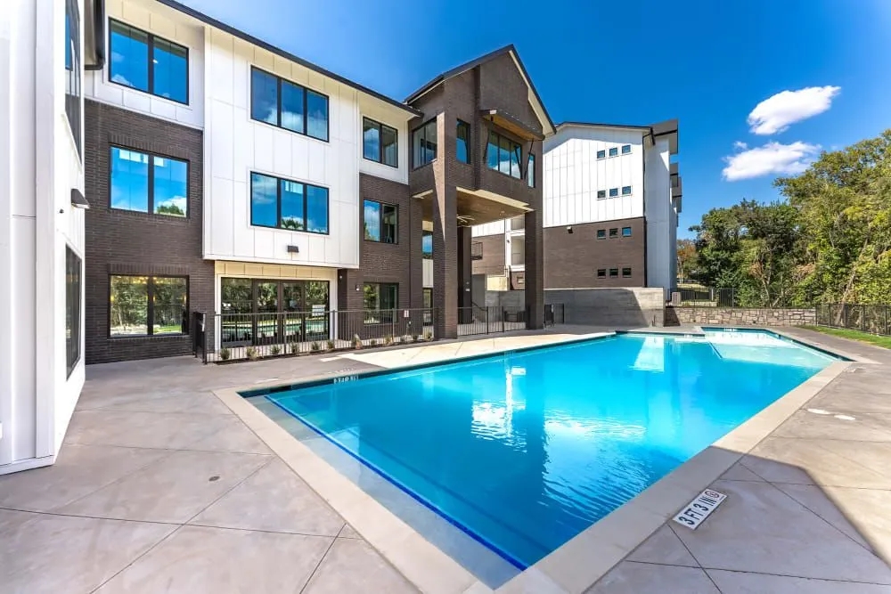 Bennett Apartments Austin - $1221+ for 1, 2 & 3 Bed Apts