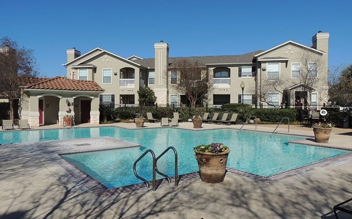 Highpointe Estates San Antonio - $1089+ for 1, 2 & 3 Beds
