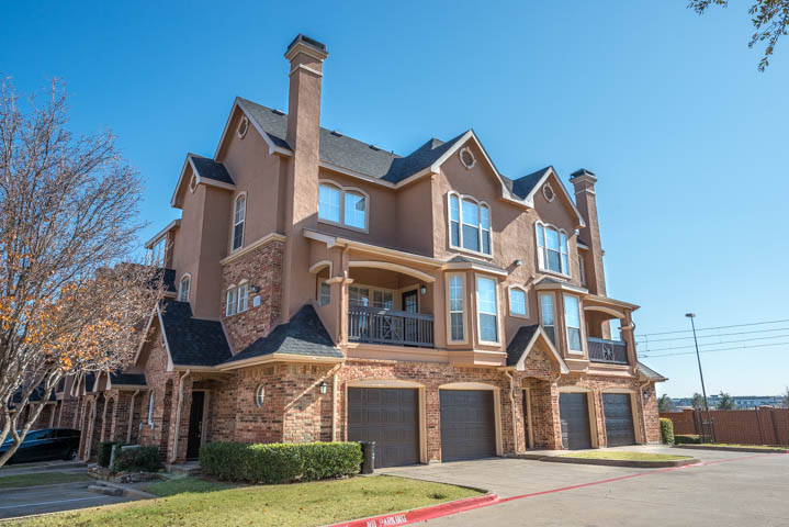 Station at MacArthur in Irving, TX - View Photos, Floorplans & Pricing