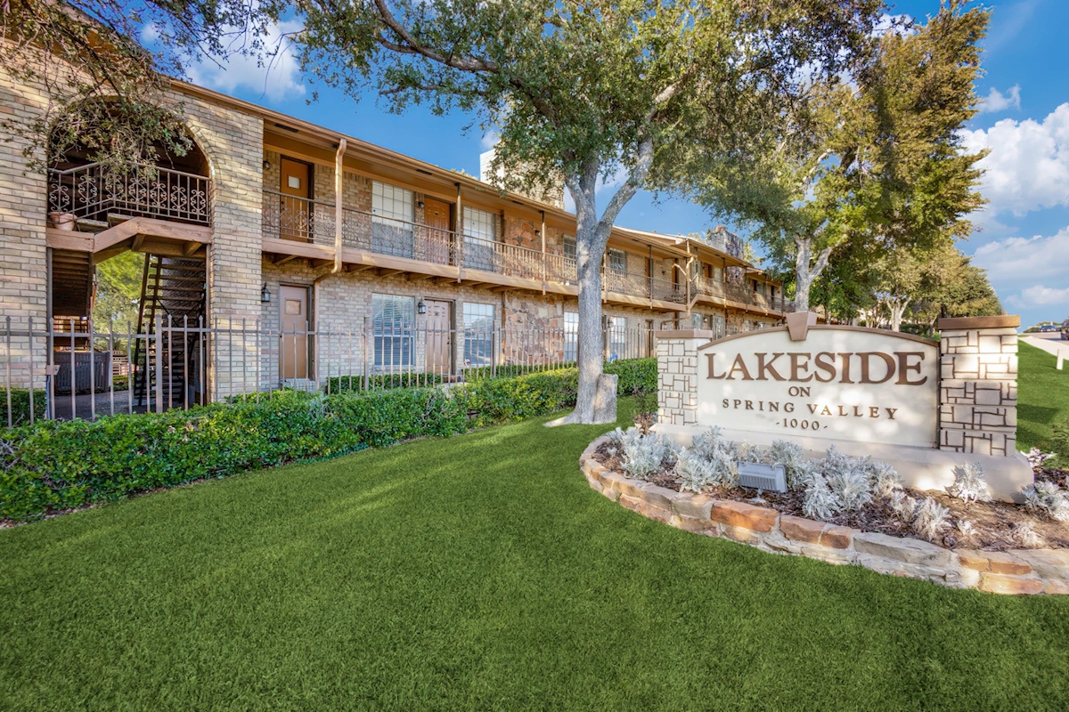 Lakeside on Spring Valley Richardson - $995+ for 1 & 2 Beds