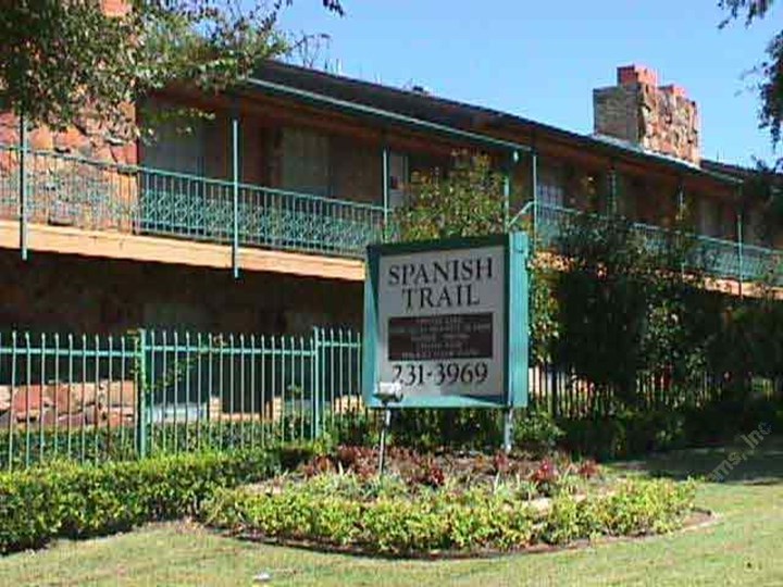 Lakeside on Spring Valley Richardson - $999+ for 1 & 2 Beds