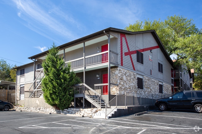 Array Apartments Austin - $807+ for 1, 2 & 3 Bed Apts