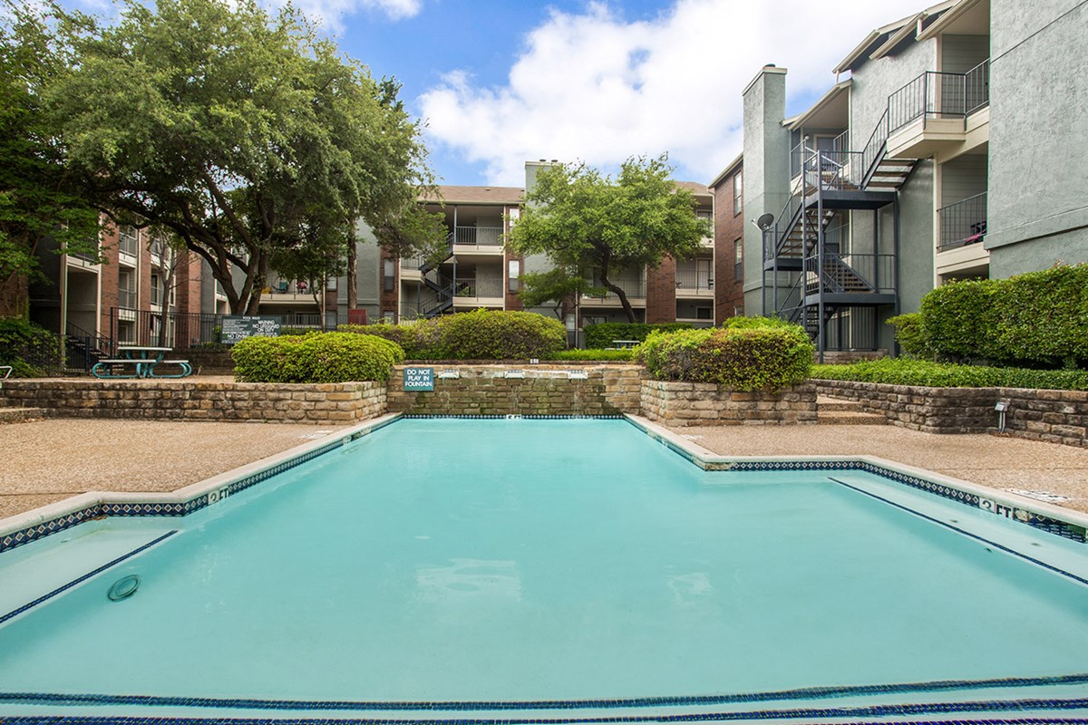 Exchange 7272 Dallas - $789+ for 1, 2 & 3 Bed Apts