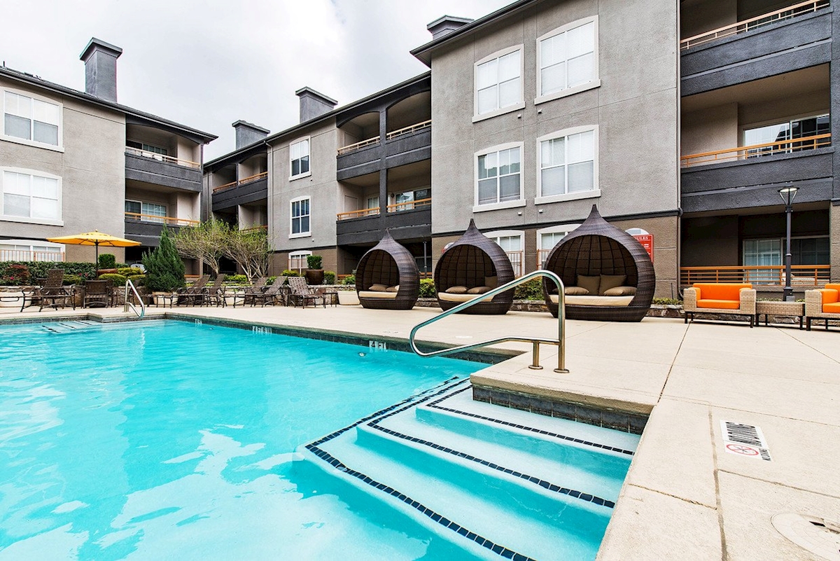 Slate at Cole Dallas - $1600+ for 1 & 2 Bed Apts