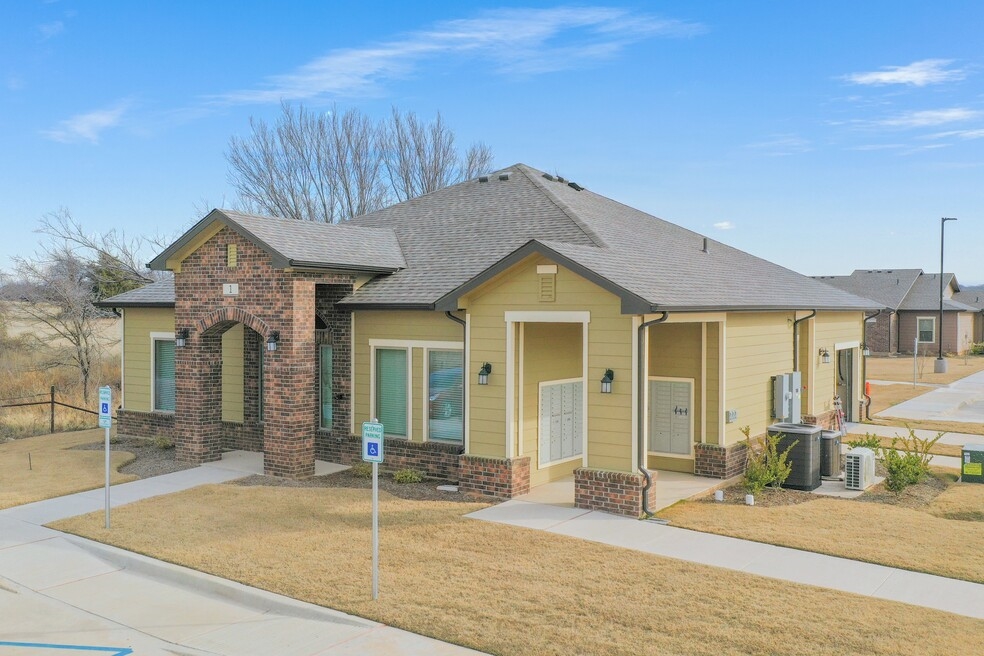 Legacy Trails of Decatur - $1127+ for 1 & 2 Bed Apts