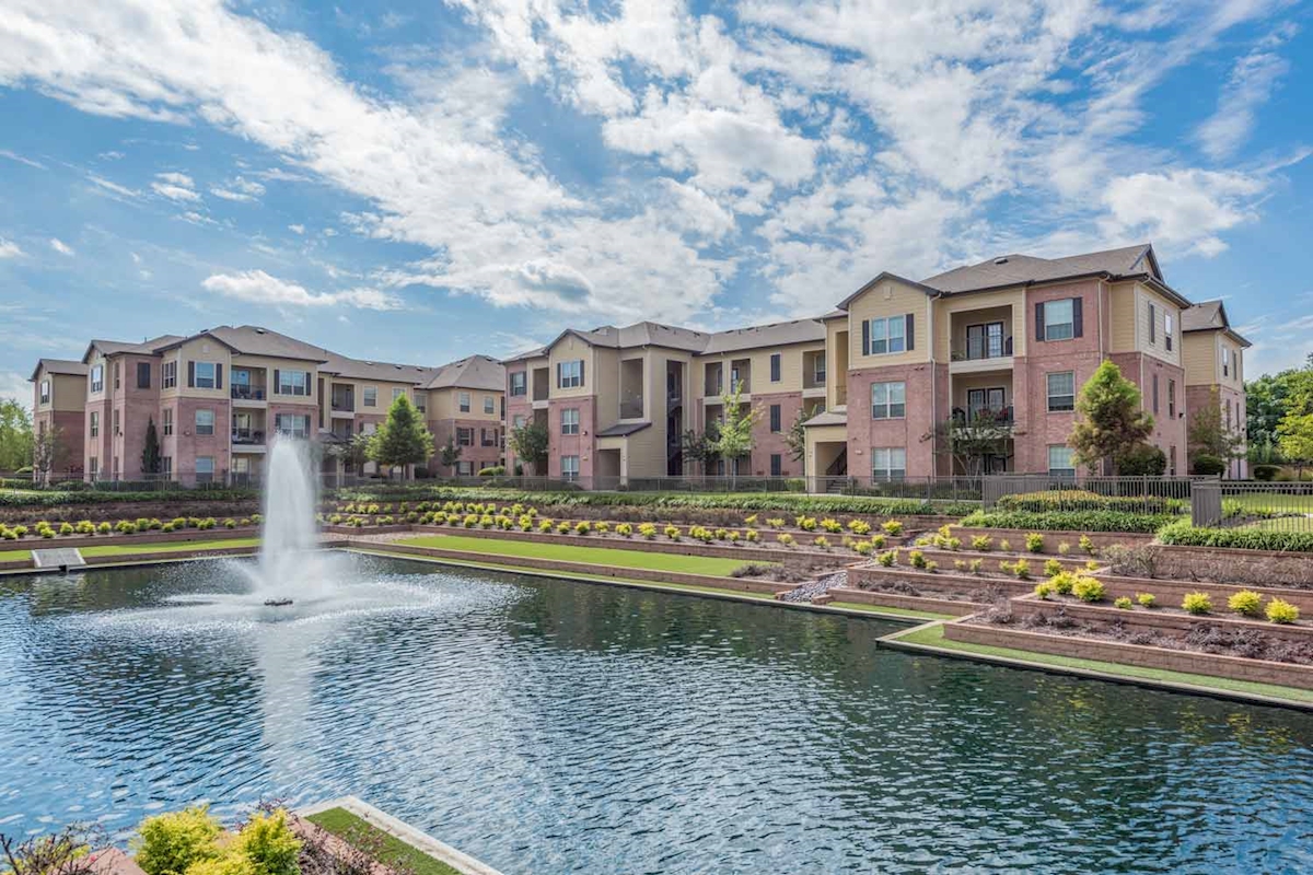 Halcyon West Houston - $1120+ for 1, 2 & 3 Bed Apts