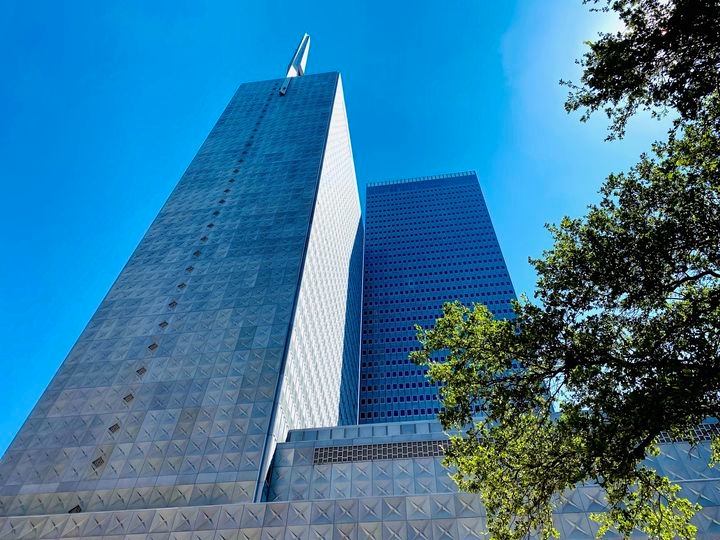 Gables Republic Tower Dallas - $1558+ for 1, 2 & 3 Beds