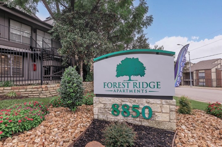 Forest Ridge Apartments Dallas - $929+ for 1 & 2 Bed Apts