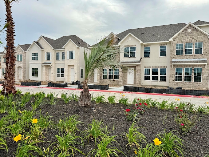 Crystal View at Lago Mar La Marque - $2199+ for 3 & 4 Beds