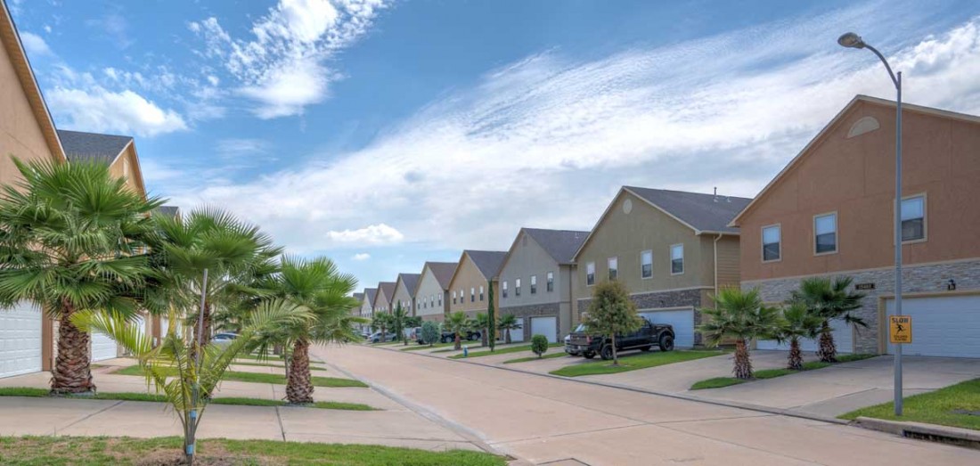 Addicks Stone Village Houston - $2178+ for 3 & 4 Bed Apts