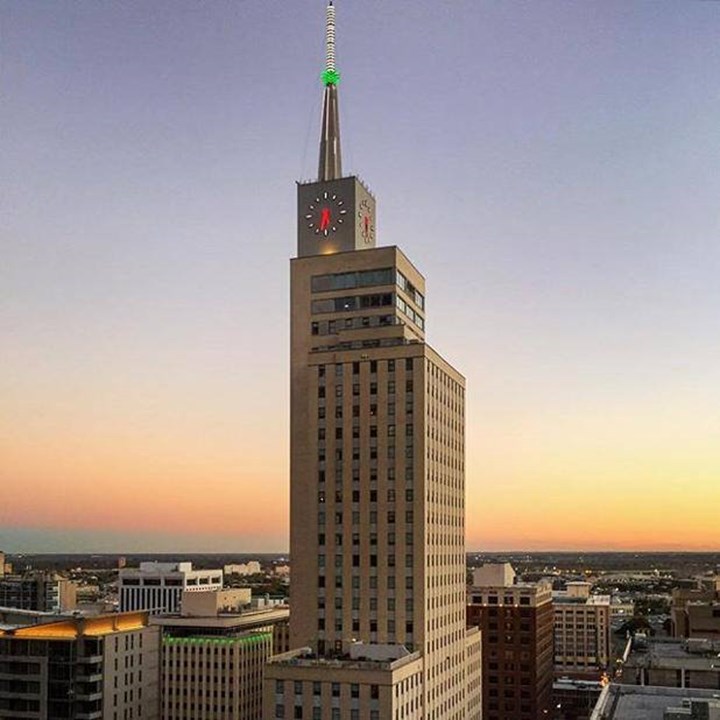 Merc Apartments Dallas - $1210+ for 1 & 2 Bed Apartments