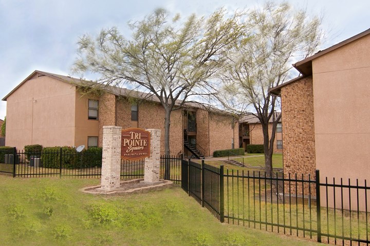 Tri Pointe Square Apartments